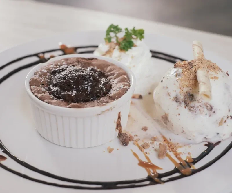 Choco Lava with Ice Cream – Fusion five